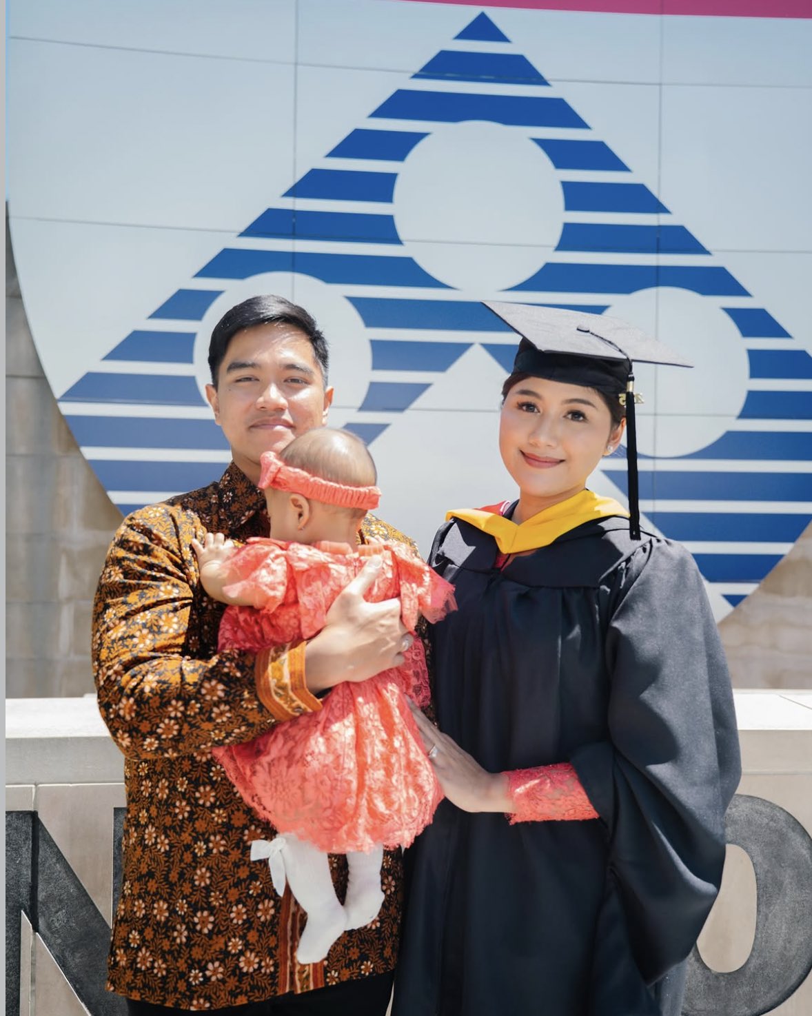 Selesaikan Magister di UPenn dengan IPK 4,0, Erina Gudono Bagikan Momen ...