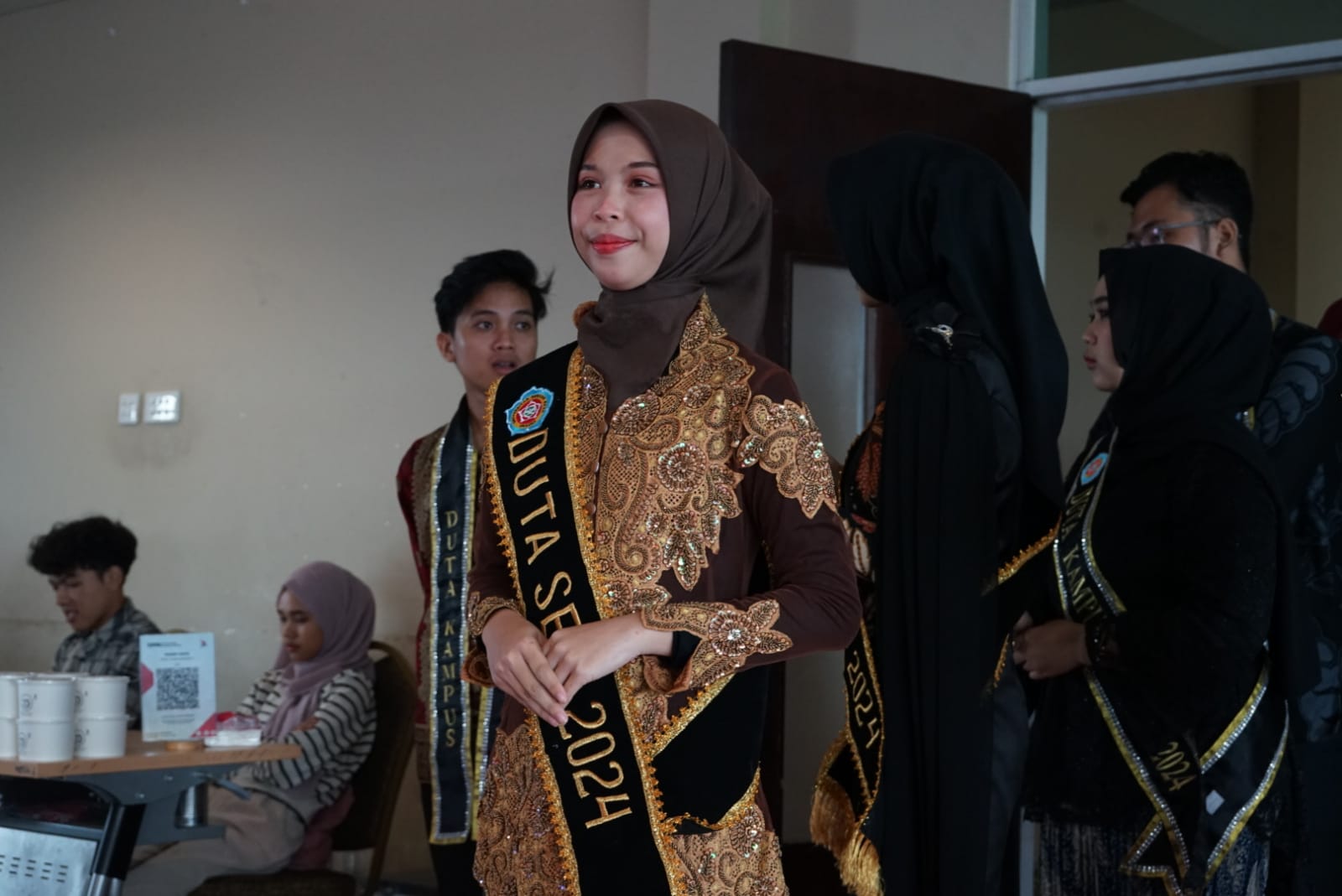 Di Hari Perempuan Internasional, Siti Mariyam Duta Kampus Unsera 2024 ...